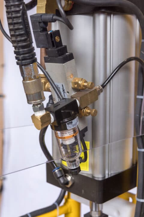 Pneumatic Tip Lifts - Tilt-Lock